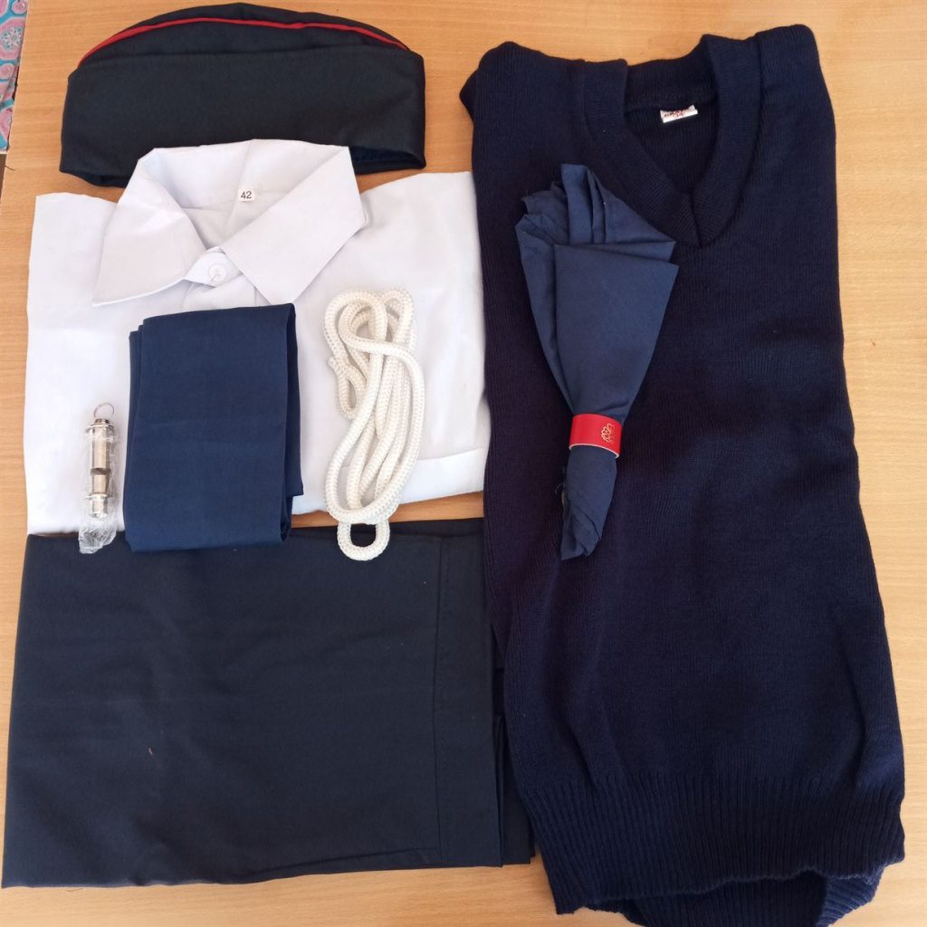 Ranger COMPLETE UNIFORM (SIZE 38-40) - Kenya Girl Guides Association